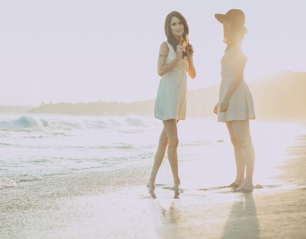 Azure Ray Announce New EP & Share New Single "Palindrome"